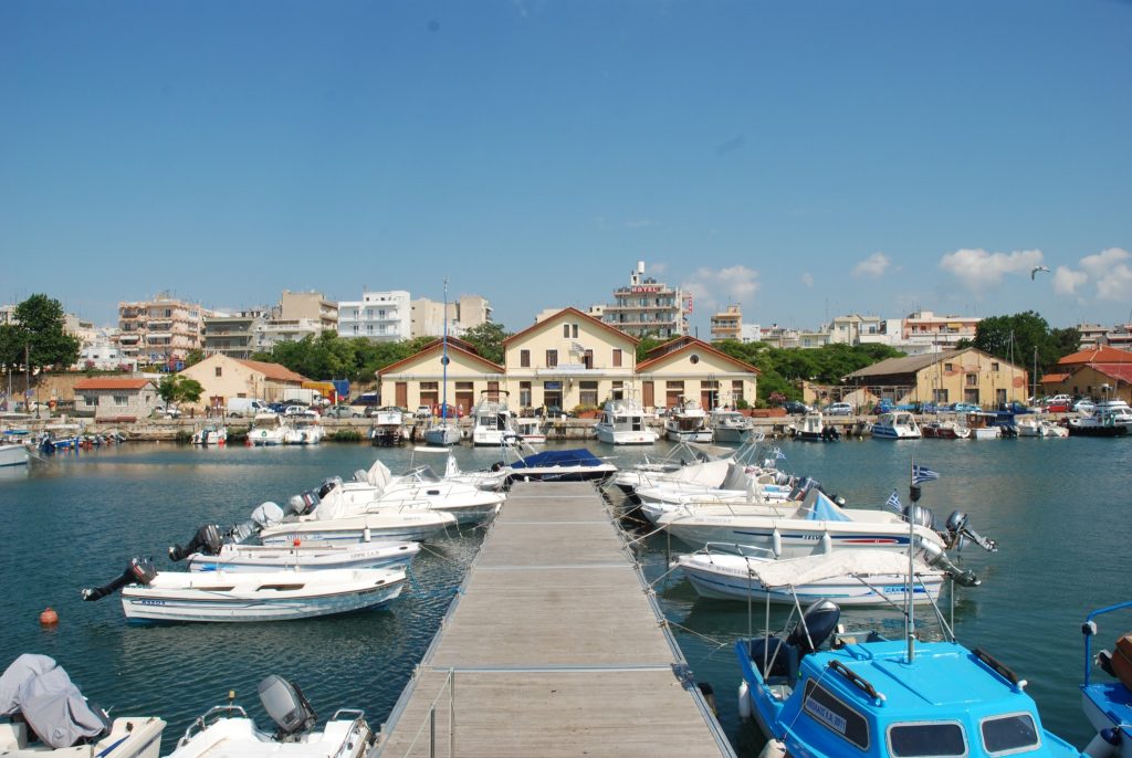 Συγκέντρωση διαμαρτυρίας για την απαγόρευση αλιείας στο λιμάνι της ...