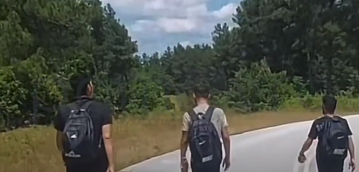 ΒΙΝΤΕΟ-ΝΤΟΚΟΥΜΕΝΤΟ: Έτσι φορτώνουν τους λαθρομετανάστες σε κλεμμένα ΙΧ ...